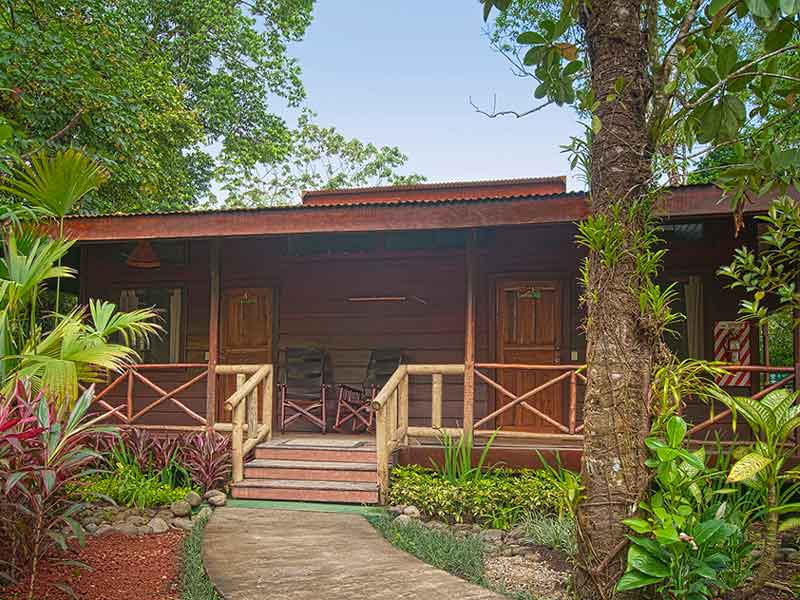 Pachira Lodge - Visit Costa Rica