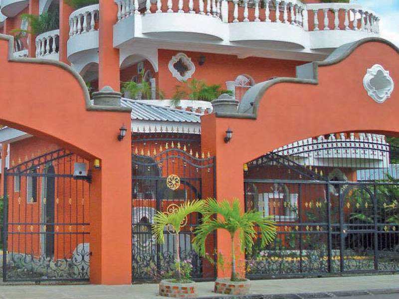 Le Priss Hotel Inn - Visit Costa Rica